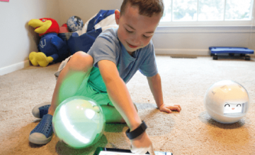 Découvrez Leka, le robot pour les enfants autistes - Auxpros